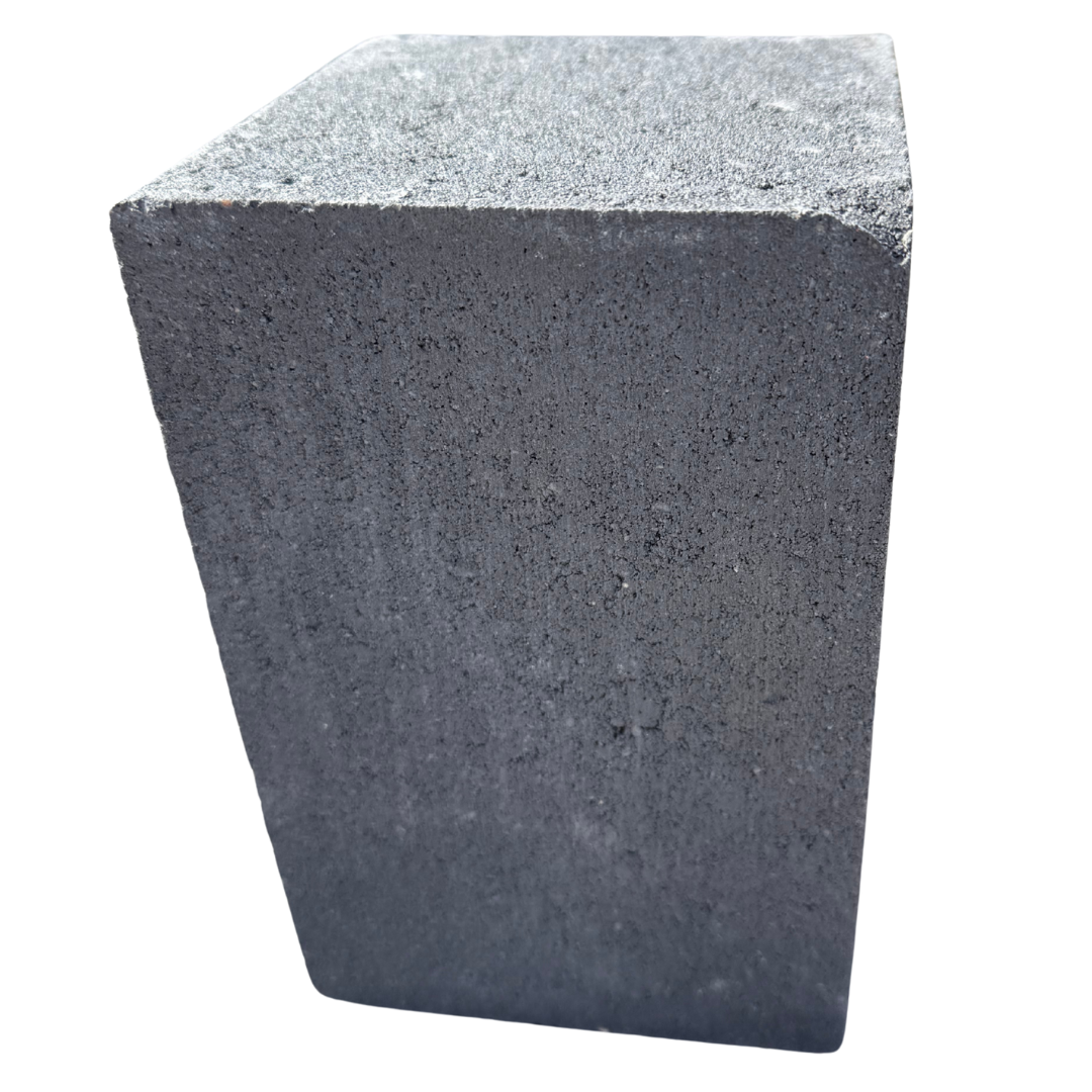 CASTACRETE LARGE CHAMFER EXTERNAL CORNER KERB - CARBON BLACK - Chartway ...